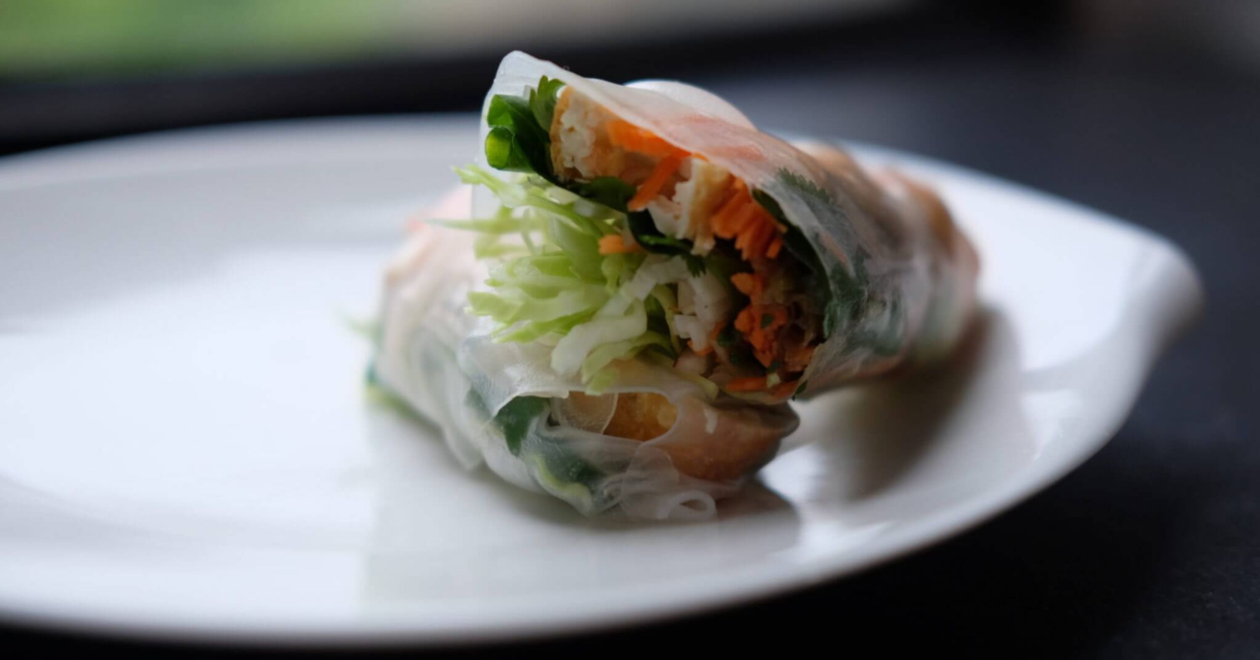 Jak zrobić spring rolls krok po kroku? [Przepis]